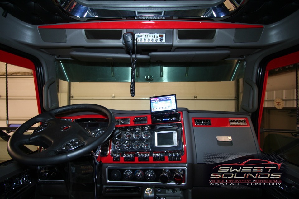 Kenworth T660 Semi Car Audio - Sweet Sounds